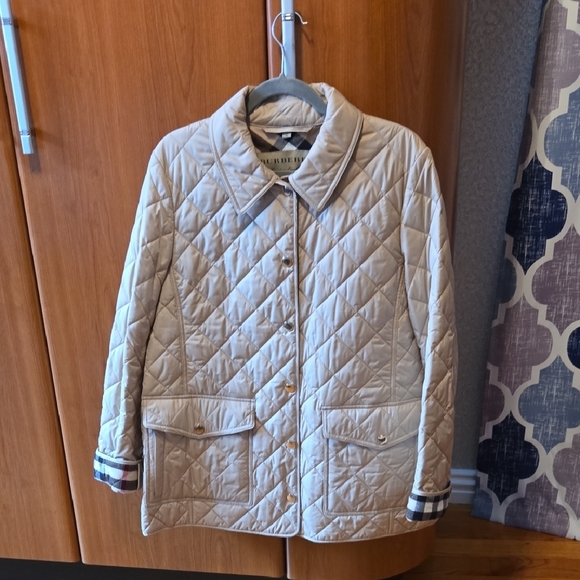 Burberry | Jackets & Coats | Beige Quilted Jacket | Poshmark